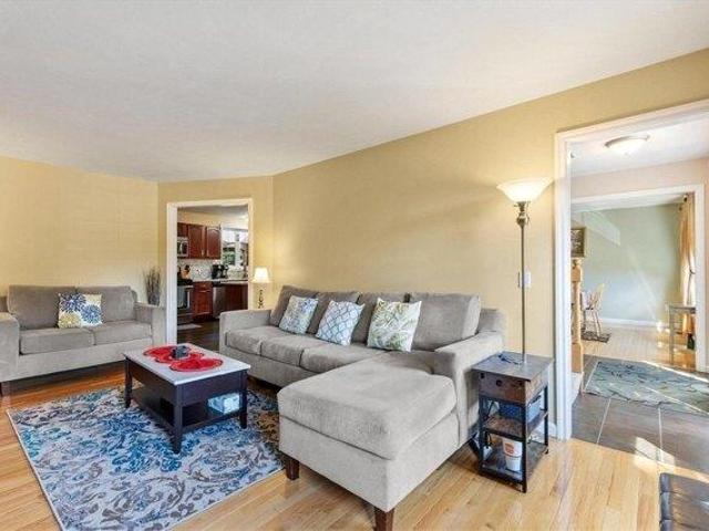 house with 4 bedroom, Haverhill MA ES105059794