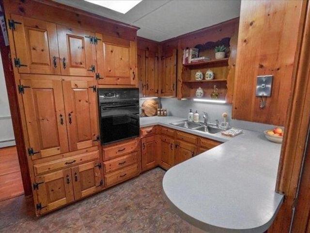 house with 4 bedroom, Haverhill MA ES105060807