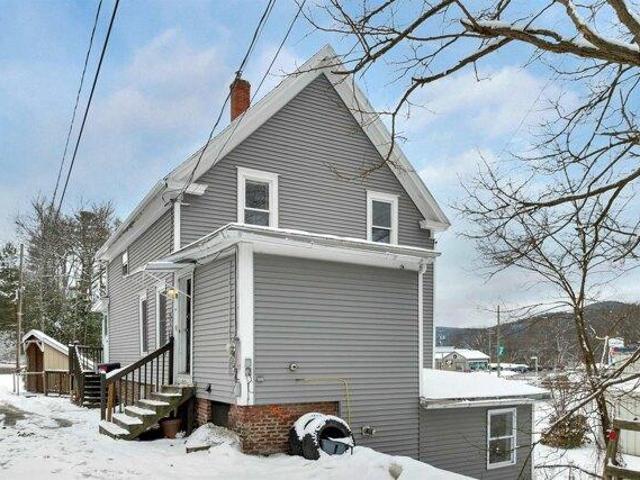 house with 4 bedroom, Haverhill NH ES103497805