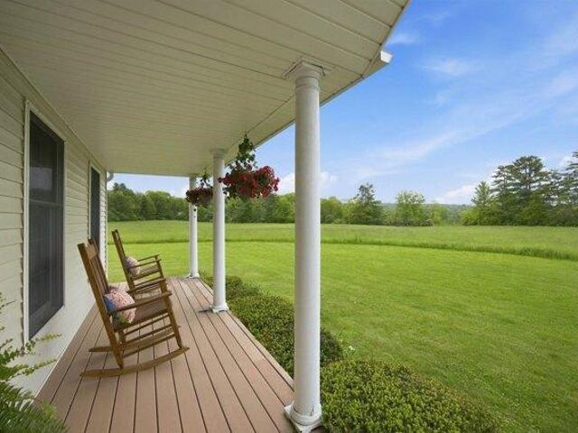 house with 4 bedroom, Haverhill NH ES105205963
