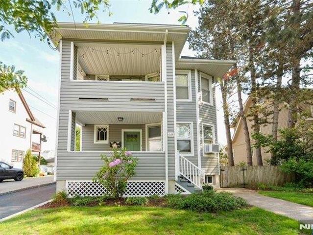 house with 4 bedroom, Hawthorne NJ DS104374657