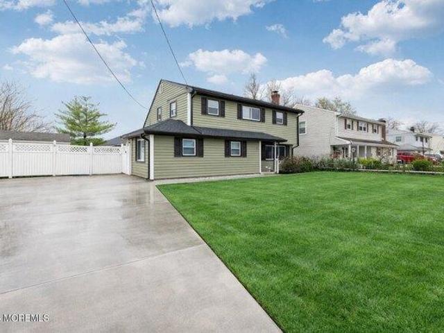 house with 4 bedroom, Hazlet NJ DLS102477240