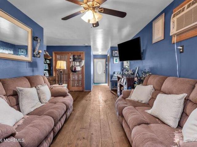 house with 4 bedroom, Hazlet NJ DS102564560