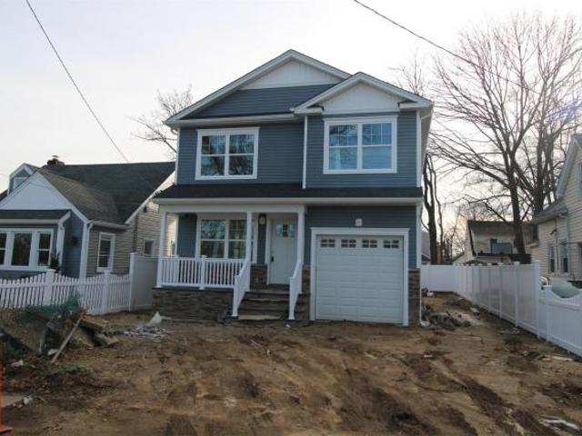 house with 4 bedroom, Hempstead NY DLS72692028
