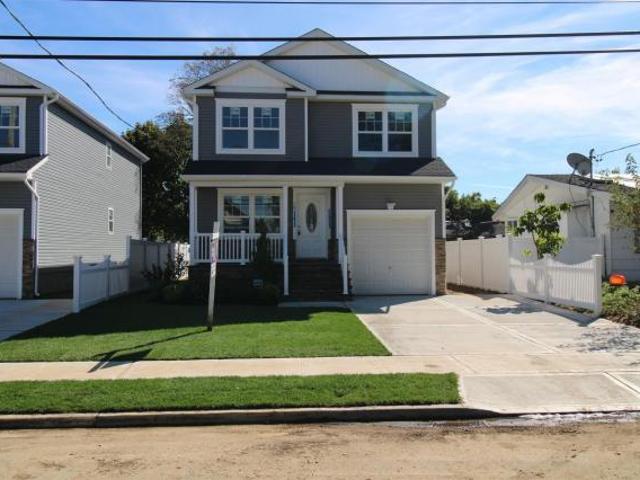 house with 4 bedroom, Hempstead NY ES72692028