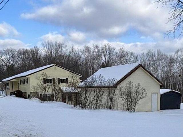 house with 4 bedroom, Henniker NH DLS101750791