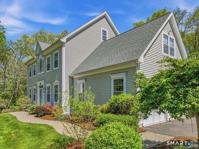 house with 4 bedroom, Hebron CT ES102824994
