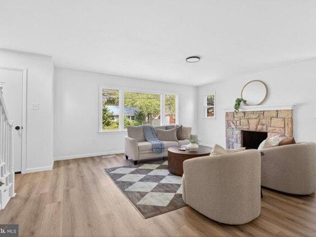 house with 4 bedroom, Hershey PA ES104908239