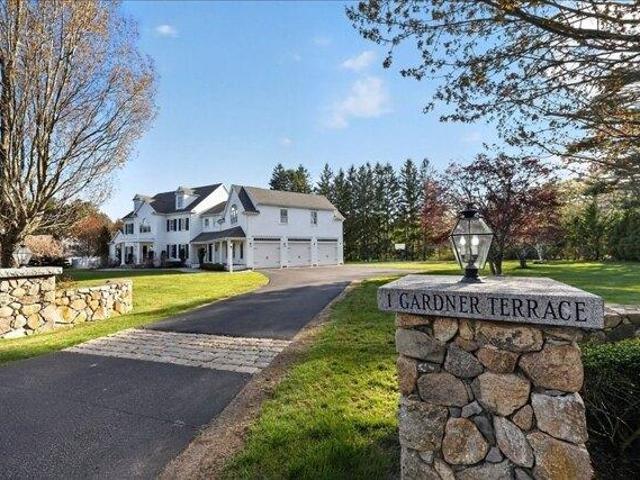 house with 4 bedroom, Hingham MA DLS103069766