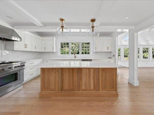 house with 4 bedroom, Hingham MA DS104188799