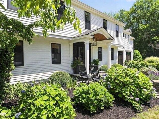 house with 4 bedroom, Hingham MA DS104237148