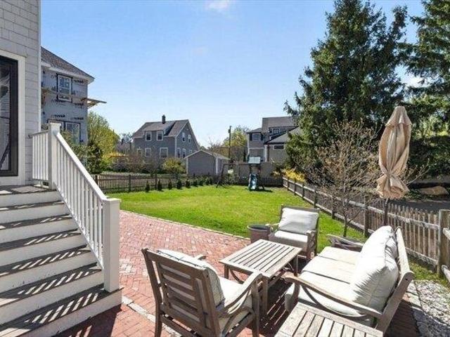 house with 4 bedroom, Hingham MA DS102212165