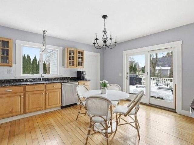 house with 4 bedroom, Hingham MA DS102708401