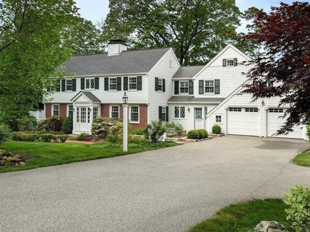 house with 4 bedroom, Hingham MA ES104074595