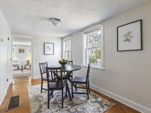 house with 4 bedroom, Hingham MA ES104906117