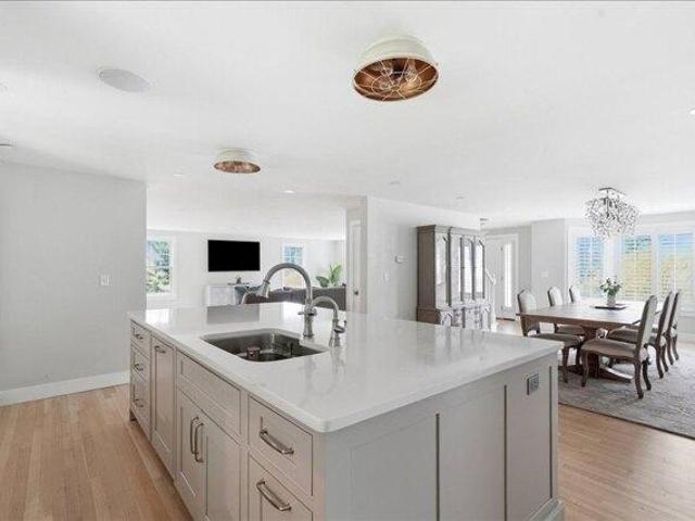 house with 4 bedroom, Hingham MA ES105140495