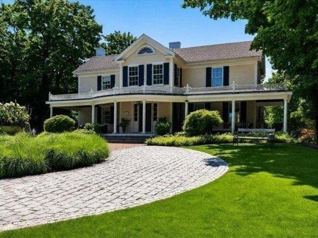 house with 4 bedroom, Hingham MA ES105205178