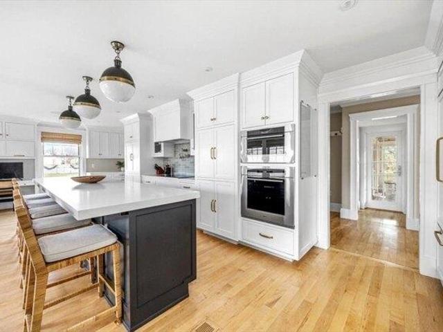 house with 4 bedroom, Hingham MA ES103127929