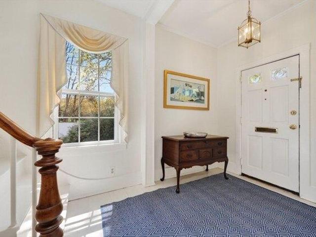 house with 4 bedroom, Hingham MA ES103160004