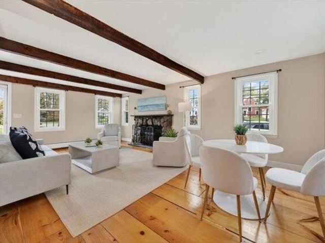 house with 4 bedroom, Hingham MA ES103223135