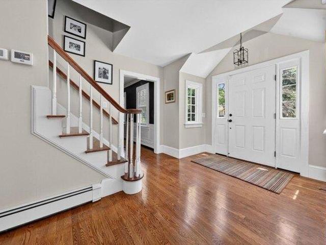 house with 4 bedroom, Hingham MA ES103223293