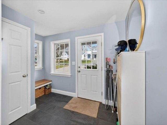 house with 4 bedroom, Hingham MA ES103809536
