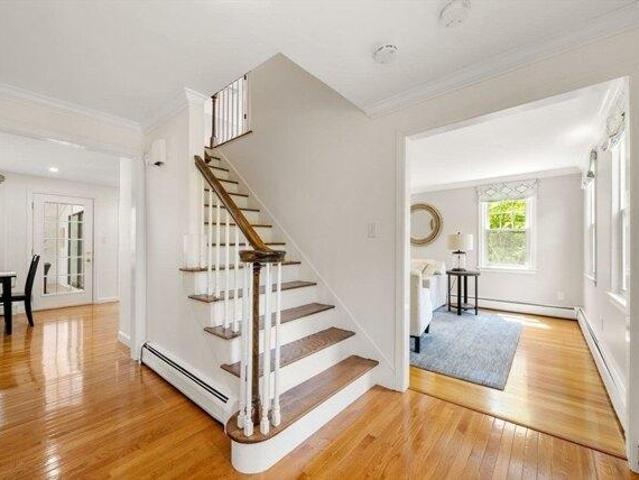 house with 4 bedroom, Hingham MA ES103809596