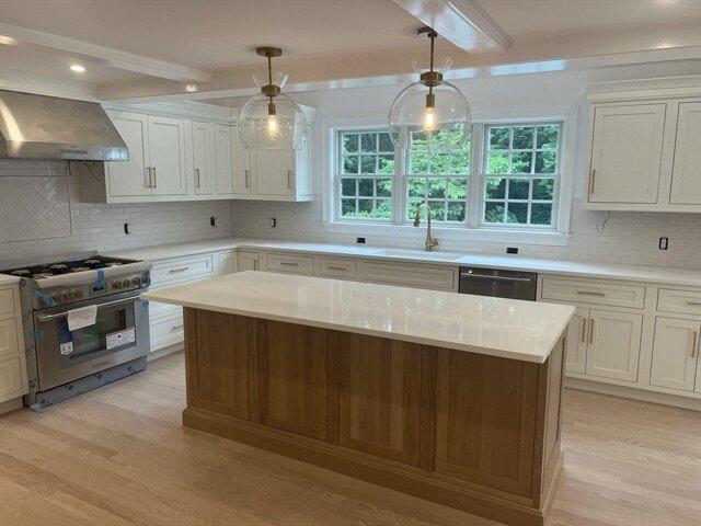 house with 4 bedroom, Hingham MA ES103848579