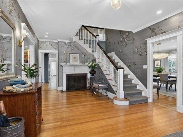 house with 4 bedroom, Hingham MA ES103888755