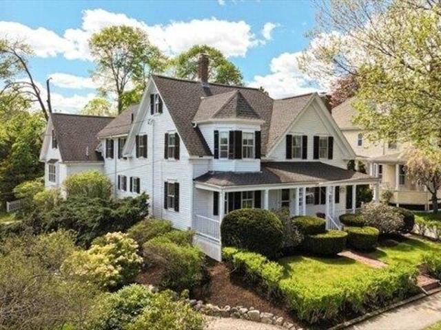 house with 4 bedroom, Hingham MA ES103969295