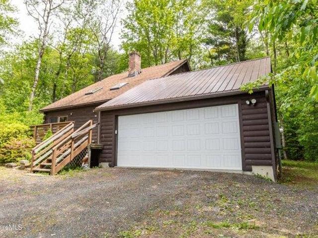 house with 4 bedroom, Hinsdale MA ES103808251