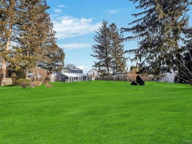 house with 4 bedroom, Hicksville NY ES104922285