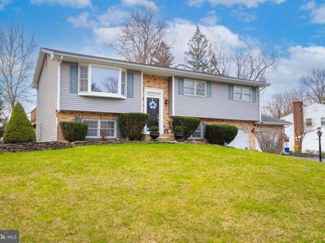 house with 4 bedroom, Hightstown NJ DS102779468
