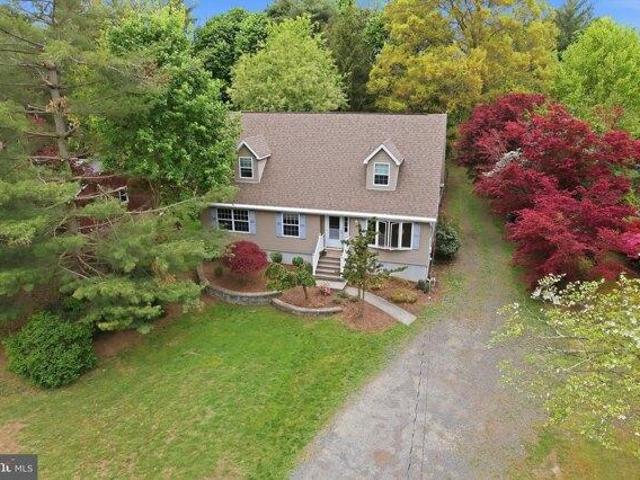 house with 4 bedroom, Hightstown NJ ES105155756