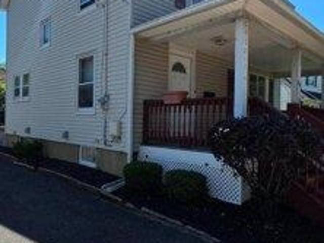 house with 4 bedroom, Hightstown NJ ES105156238