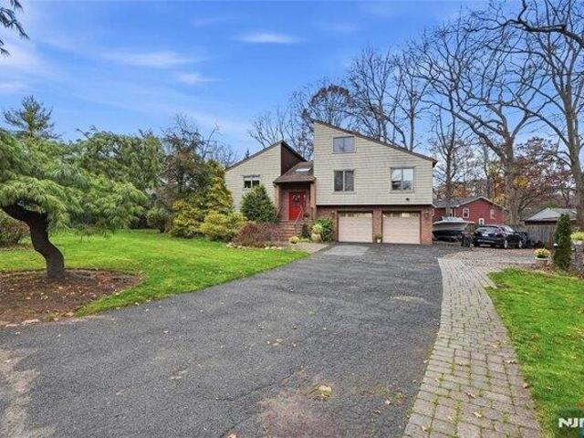 house with 4 bedroom, Hillsdale NJ DS101780198