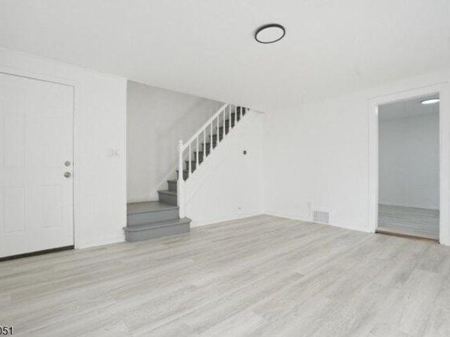 house with 4 bedroom, Hillside NJ ES104851820