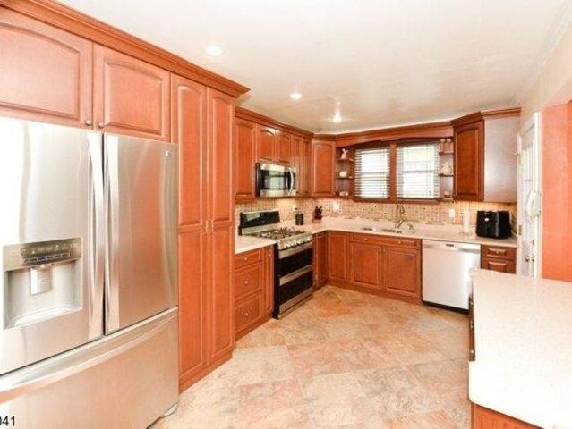 house with 4 bedroom, Hillside NJ ES105192186