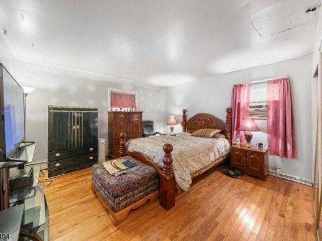 house with 4 bedroom, Hillside NJ ES105208210