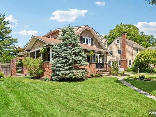 house with 4 bedroom, Ho Ho Kus NJ DS103664852