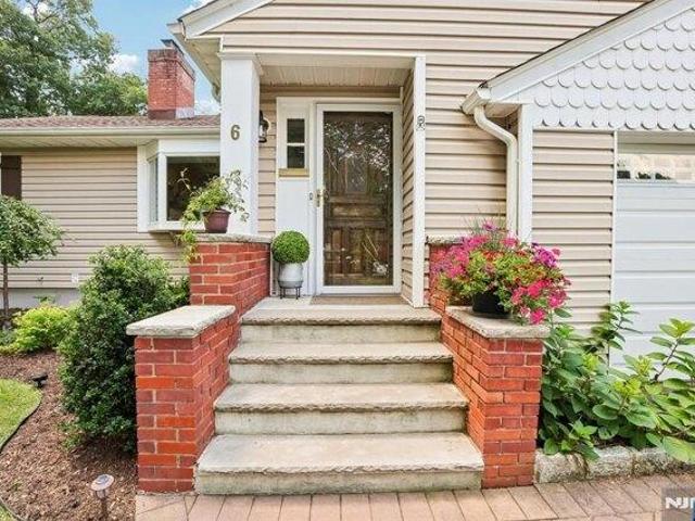 house with 4 bedroom, Ho Ho Kus NJ ES104445118
