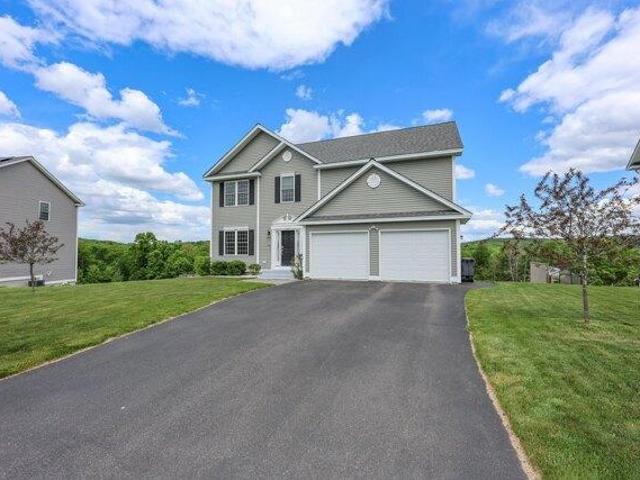 house with 4 bedroom, Hooksett NH ES103016593