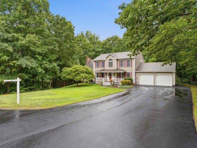 house with 4 bedroom, Hooksett NH ES104234635