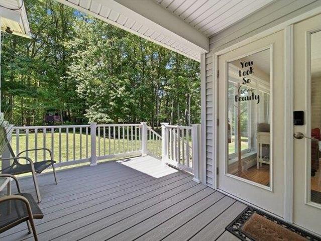 house with 4 bedroom, Hooksett NH ES104543154
