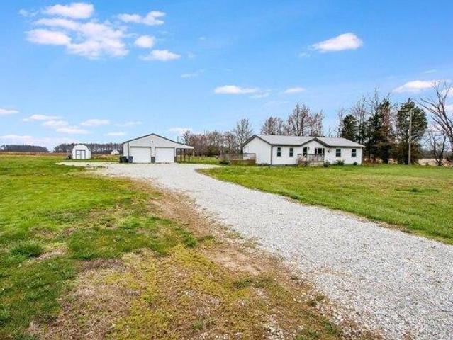 house with 4 bedroom, Holton IN DLS88247287