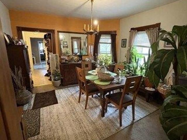house with 4 bedroom, Holyoke MA DLS102633059