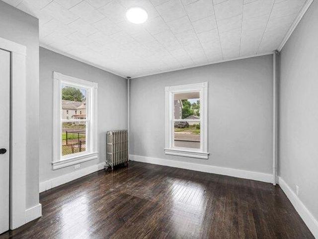 house with 4 bedroom, Holyoke MA DS104112625
