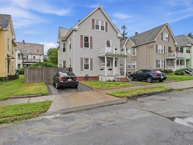 house with 4 bedroom, Holyoke MA DS104299315