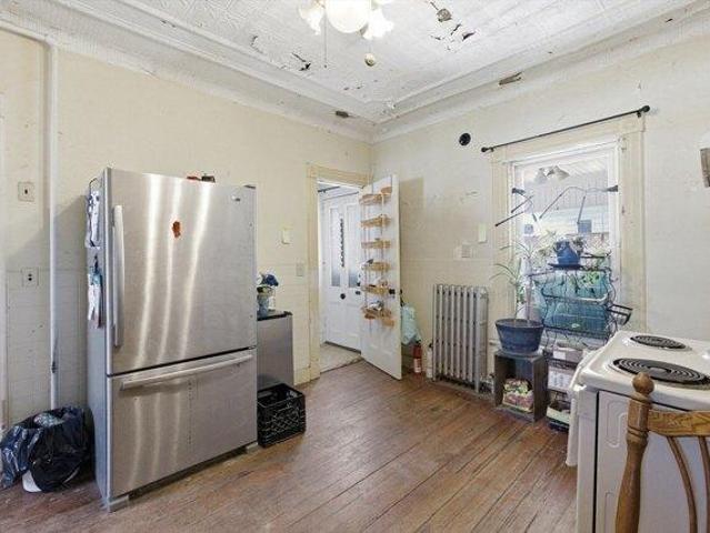 house with 4 bedroom, Holyoke MA DS104351930