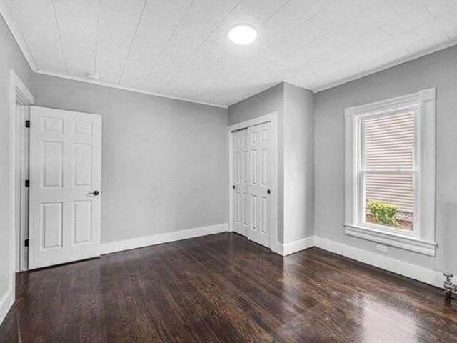 house with 4 bedroom, Holyoke MA ES104112625